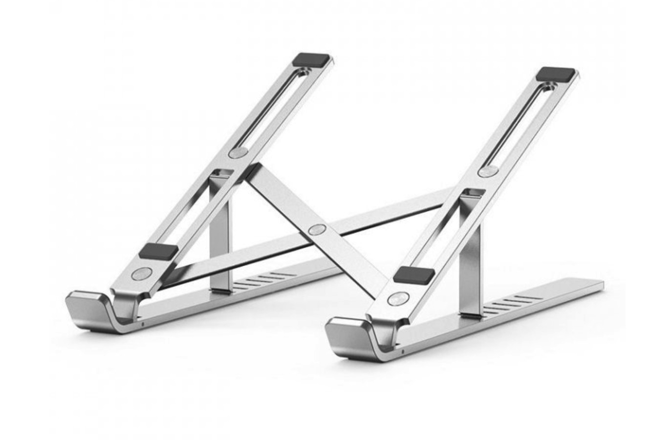 Vertikální stojan na notebook sice ušetří místo, ale má i své nevýhody